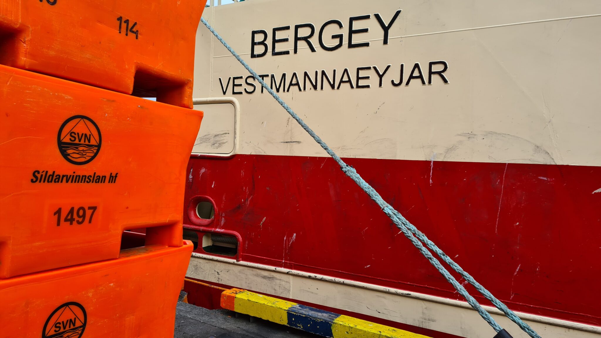 Bergey landar í Eyjum og Vestmannaey í slipp - Eyjafréttir